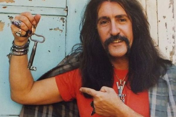 Ölümünün 20’nci yılında Barış Manço albümü... | Max Fm 95.8 Maximum Music